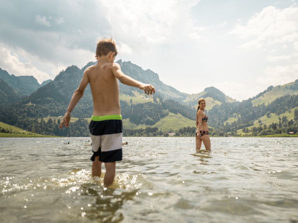 Das sind die schönsten Seebadis der Schweiz | Famigros