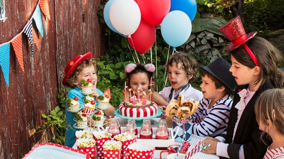 6 Ideen für günstige Geburtstagspartys | Famigros