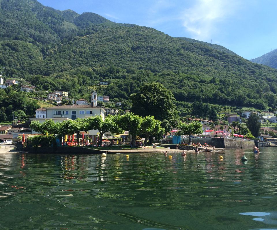 Lido Magadino, sonnenverwöhnte Peninsula zum Baden und Verweilen | Famigros