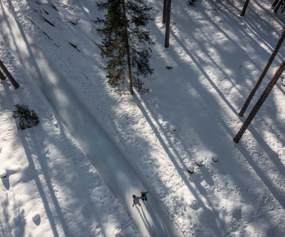 Schlittschuhfreuden auf dem Eisweg Engadin | Famigros