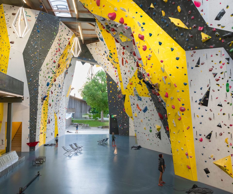 Kletterhalle Griffig Uster – auch für Erstbesteiger | Famigros