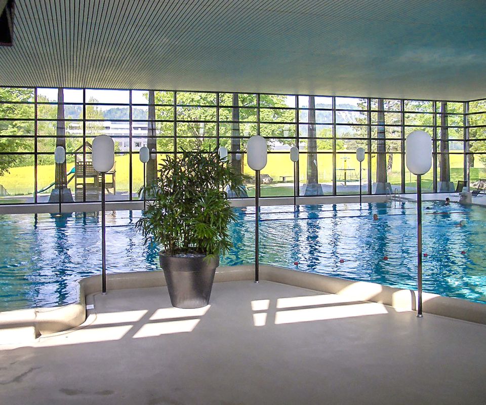 Hallenbad Kilchberg | Famigros