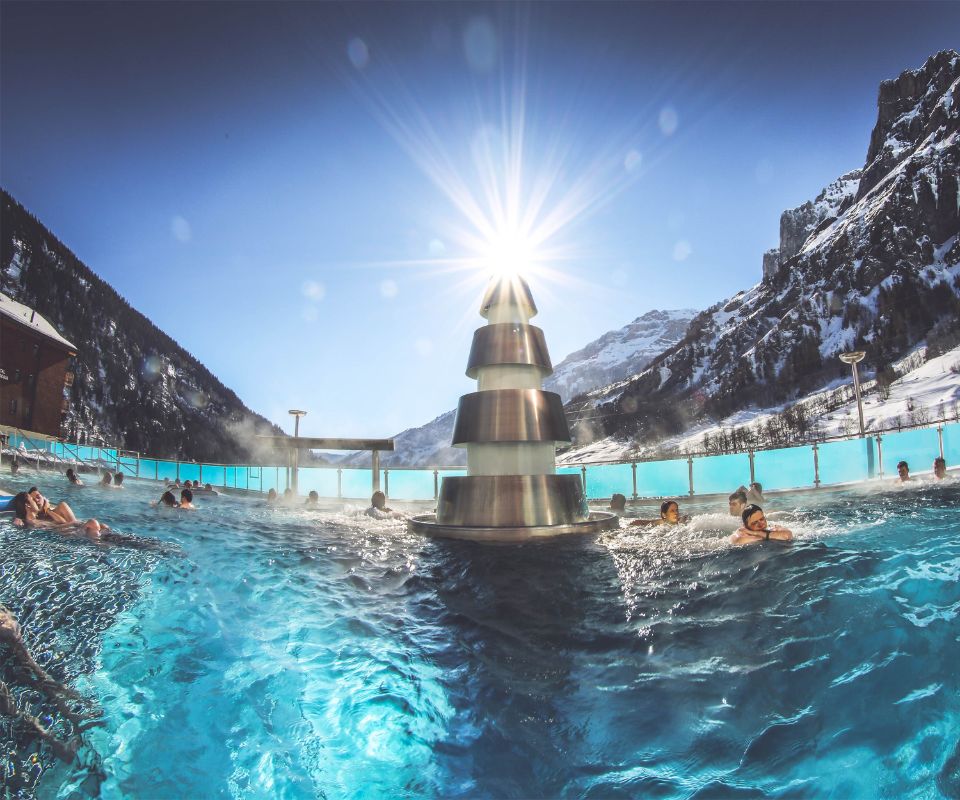 Du plaisir aux thermes de Loèche-les-Bains | Famigros