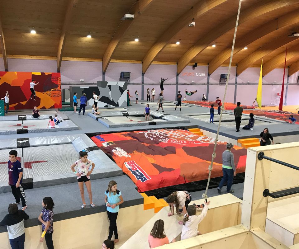 Hüpfpartie im Bounce Lab Belp | Famigros