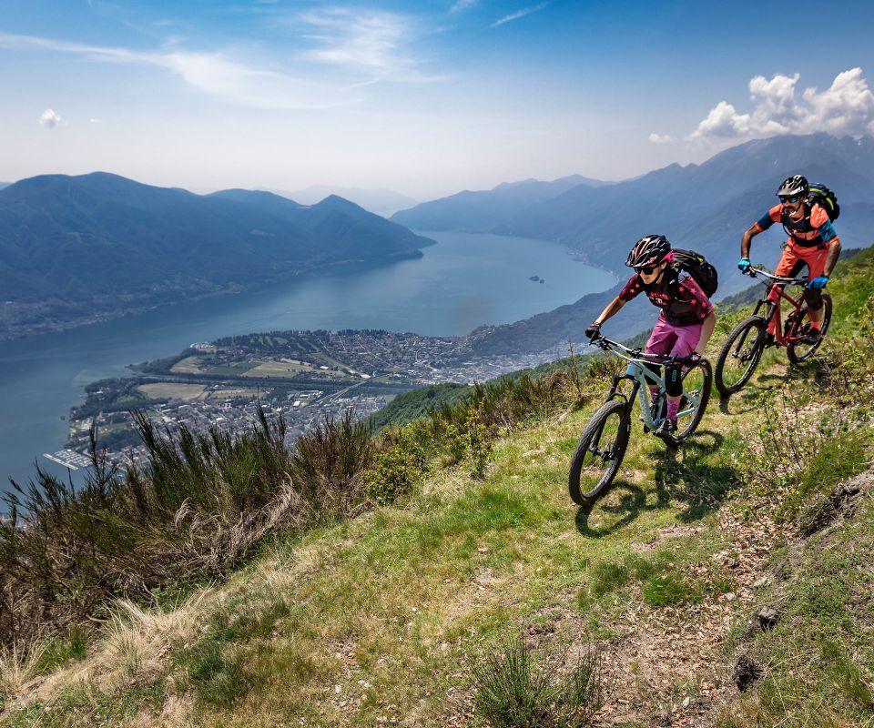 Wandern und Geniessen auf Cardada Cimetta | Famigros