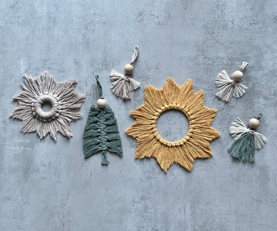 Bastelidee: Makramee-Anleitungen für Sterne, Engel & Tannenbaum | Famigros